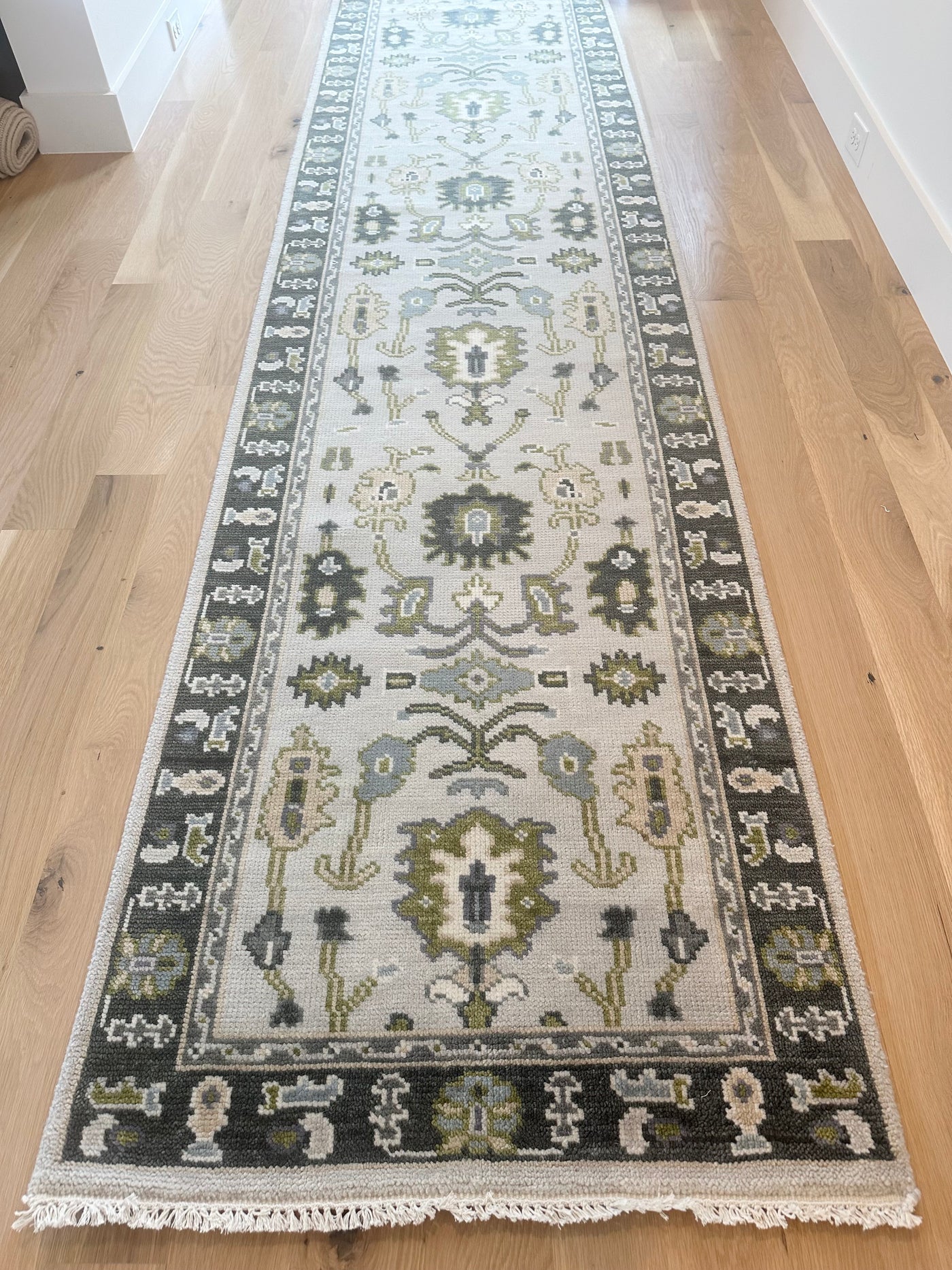 Belleville Green Modern Oushak – DFW Textile Sourcing