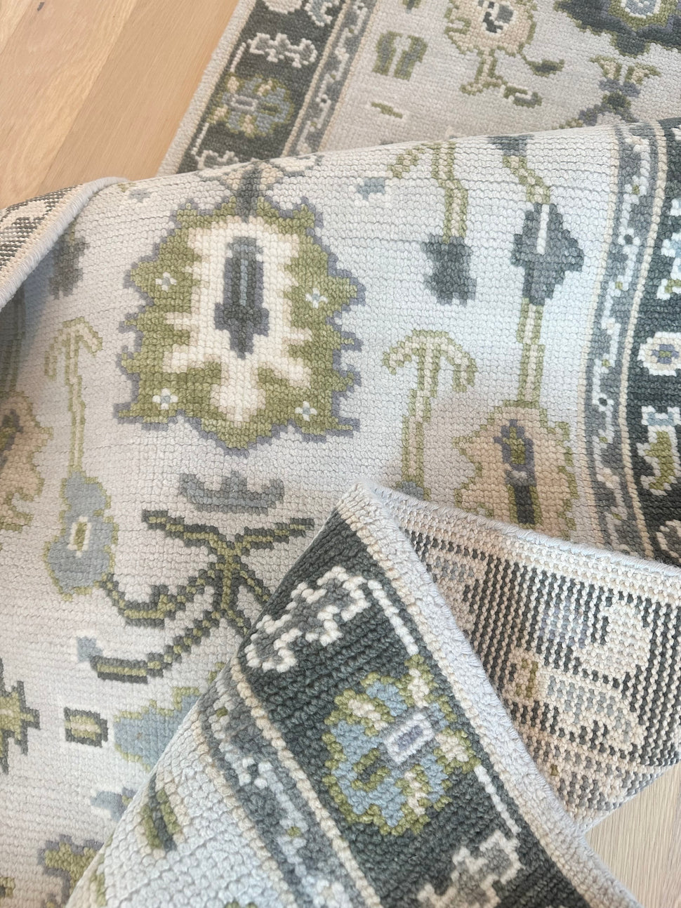 Belleville Green Modern Oushak – DFW Textile Sourcing