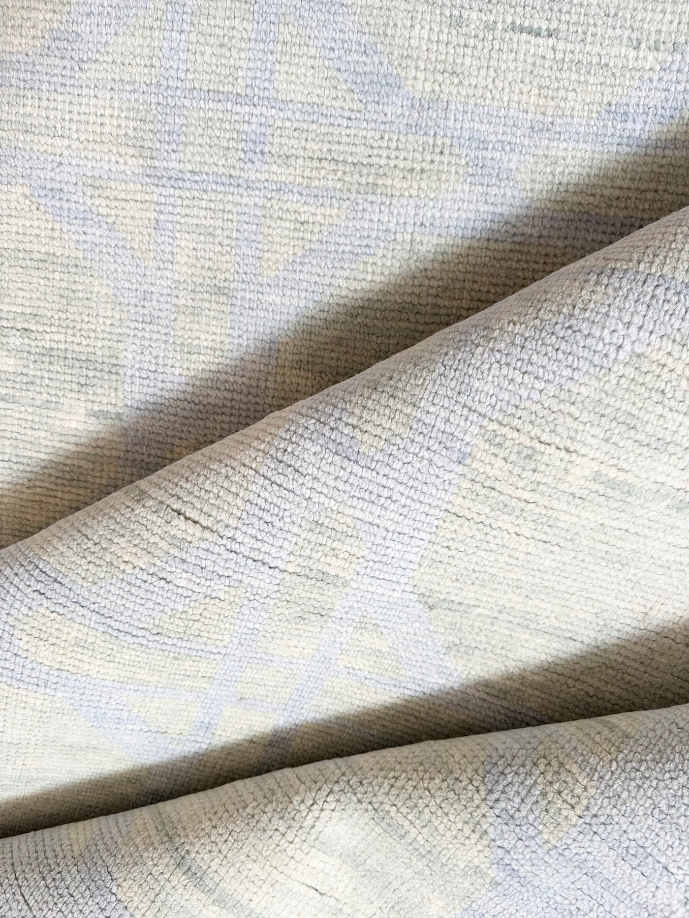 Newport Blue and Green Geometric Rug – DFW Textile Sourcing