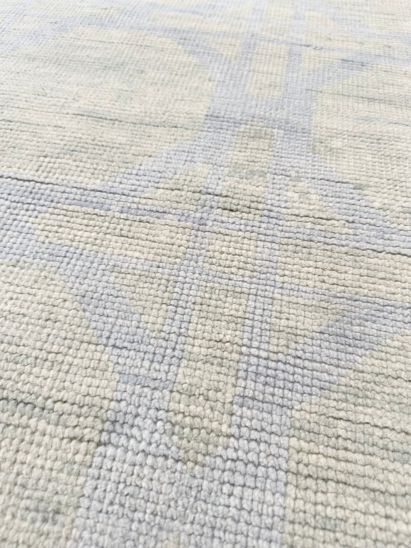 Newport Blue and Green Geometric Rug – DFW Textile Sourcing